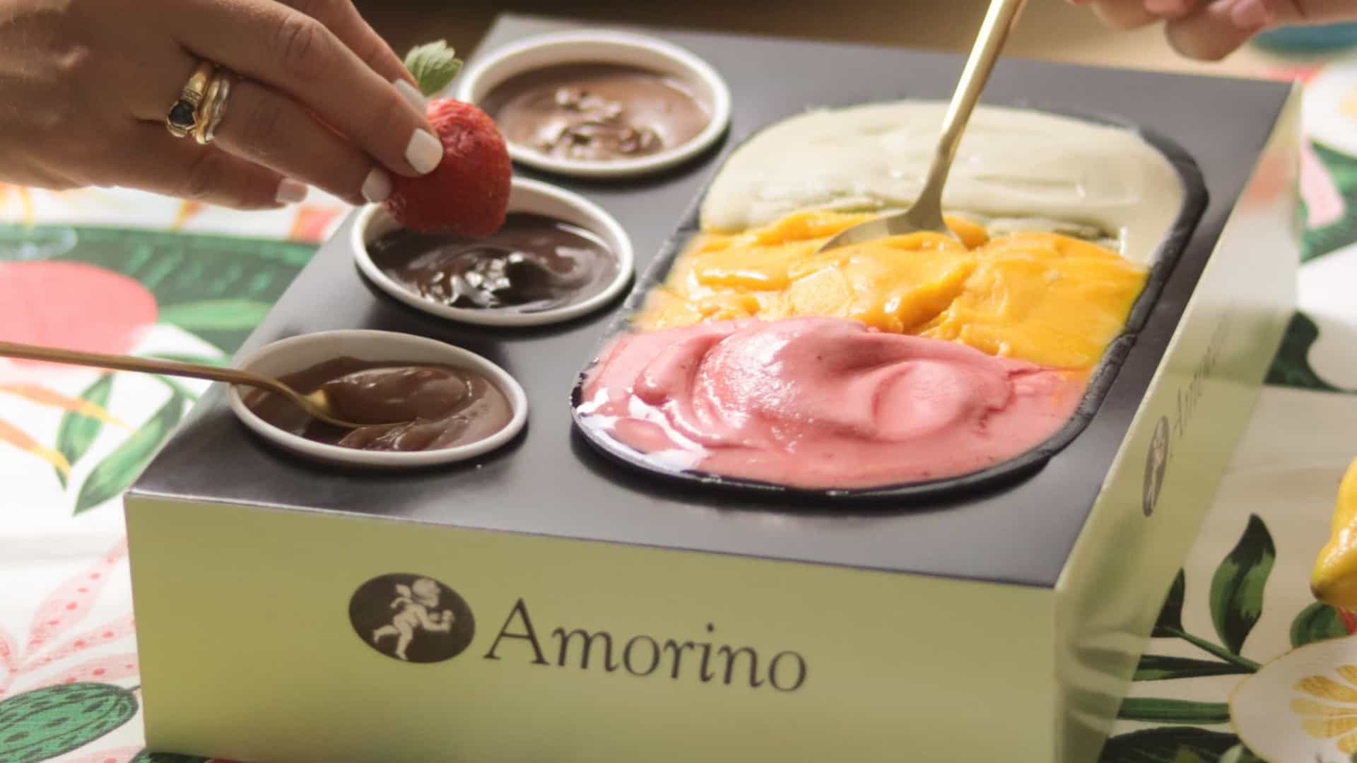 Amorino continue de livrer de la glace, des cornets, cakes, cookies ...